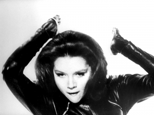 Les 60 ans d’Emma Peel - Chapeau melon et bottes de cuir